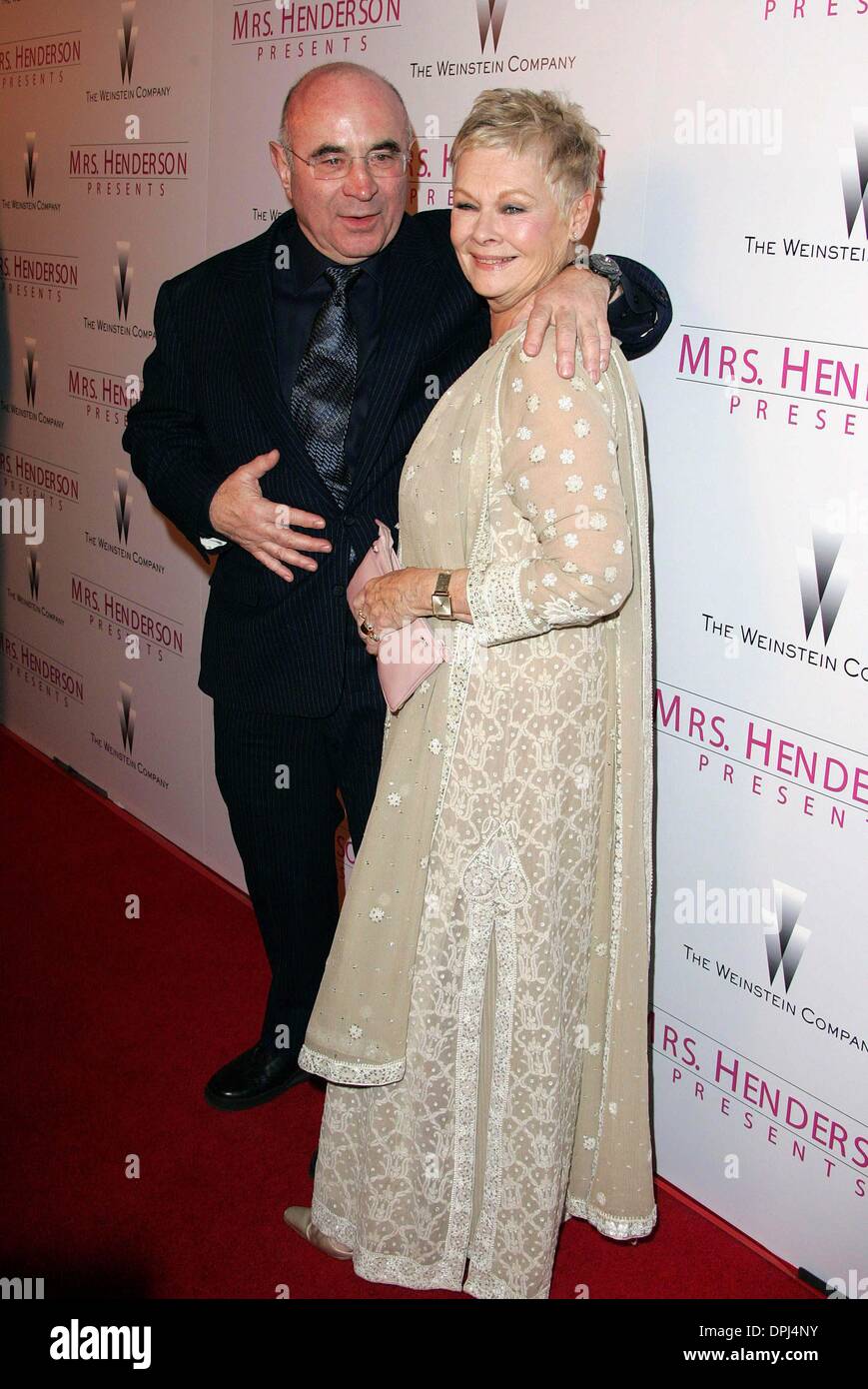 Jan. 18, 2006 - Beverly Hills, LOS ANGELES, USA - BOB HOSKINS & DAME ...