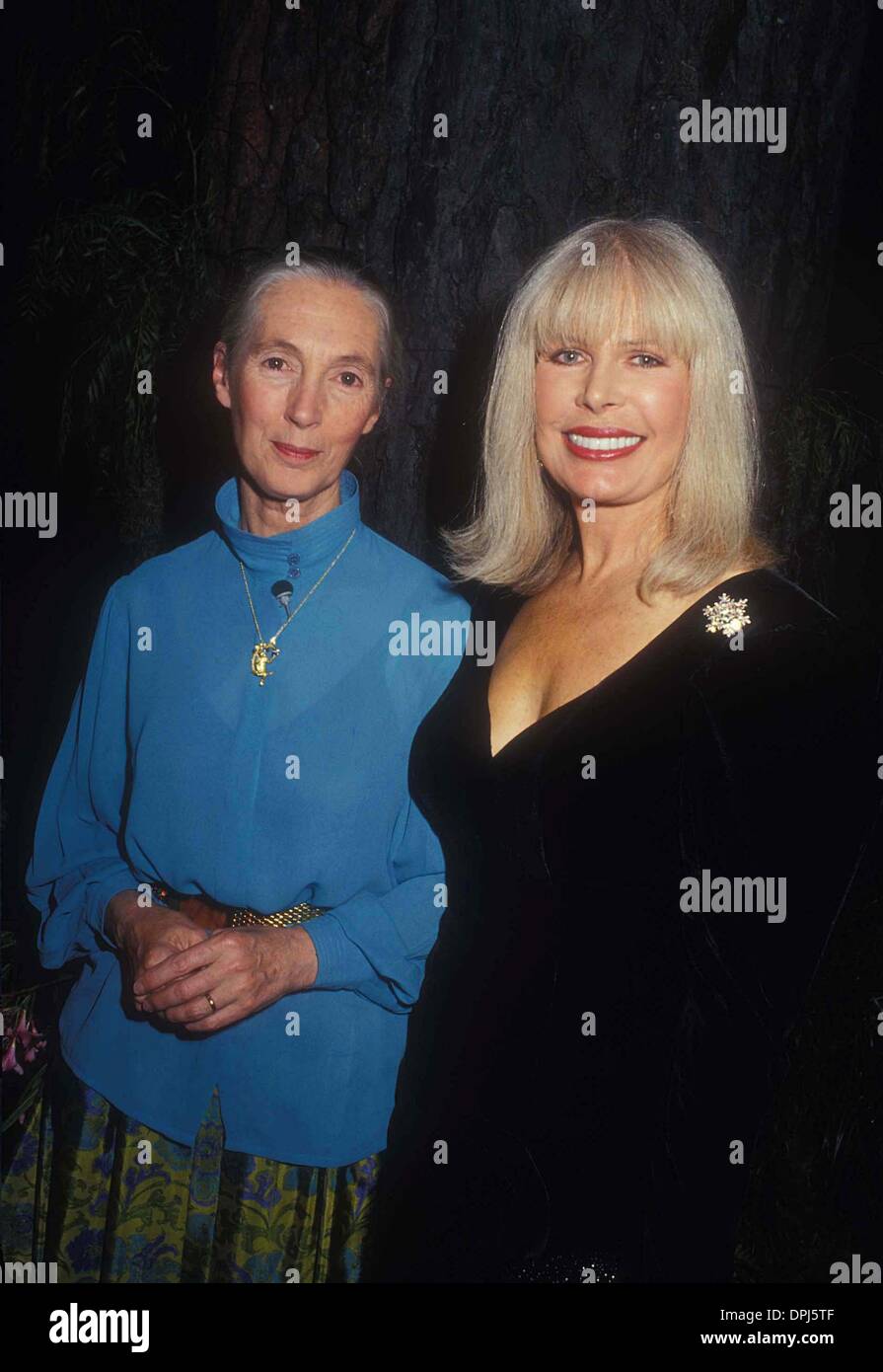 June 28, 2006 - LORETTA SWIT WITH JANE GOODALL 1991.L1448. CRAIG ...