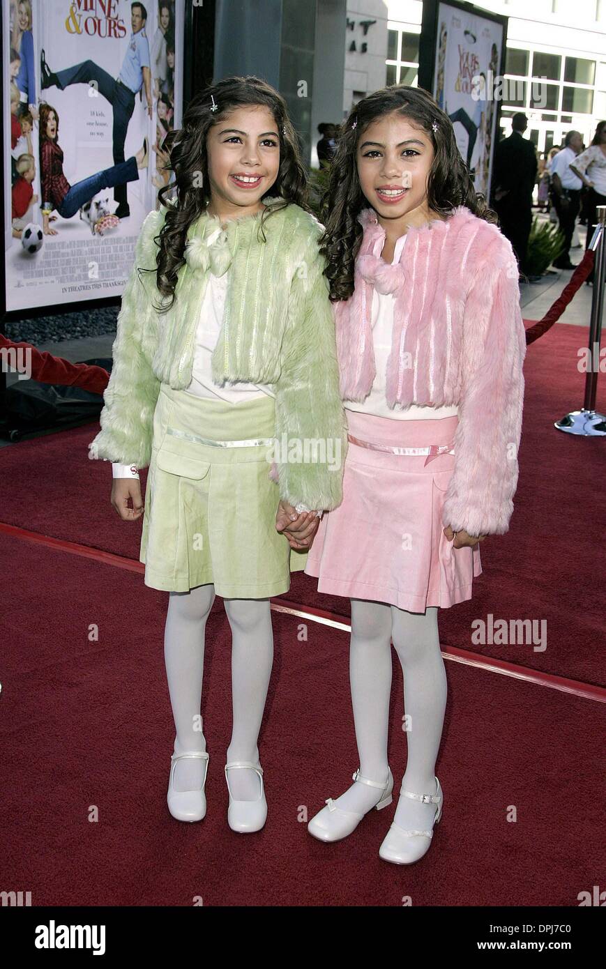 Jennifer habib jessica habib yours hi-res stock photography and images ...