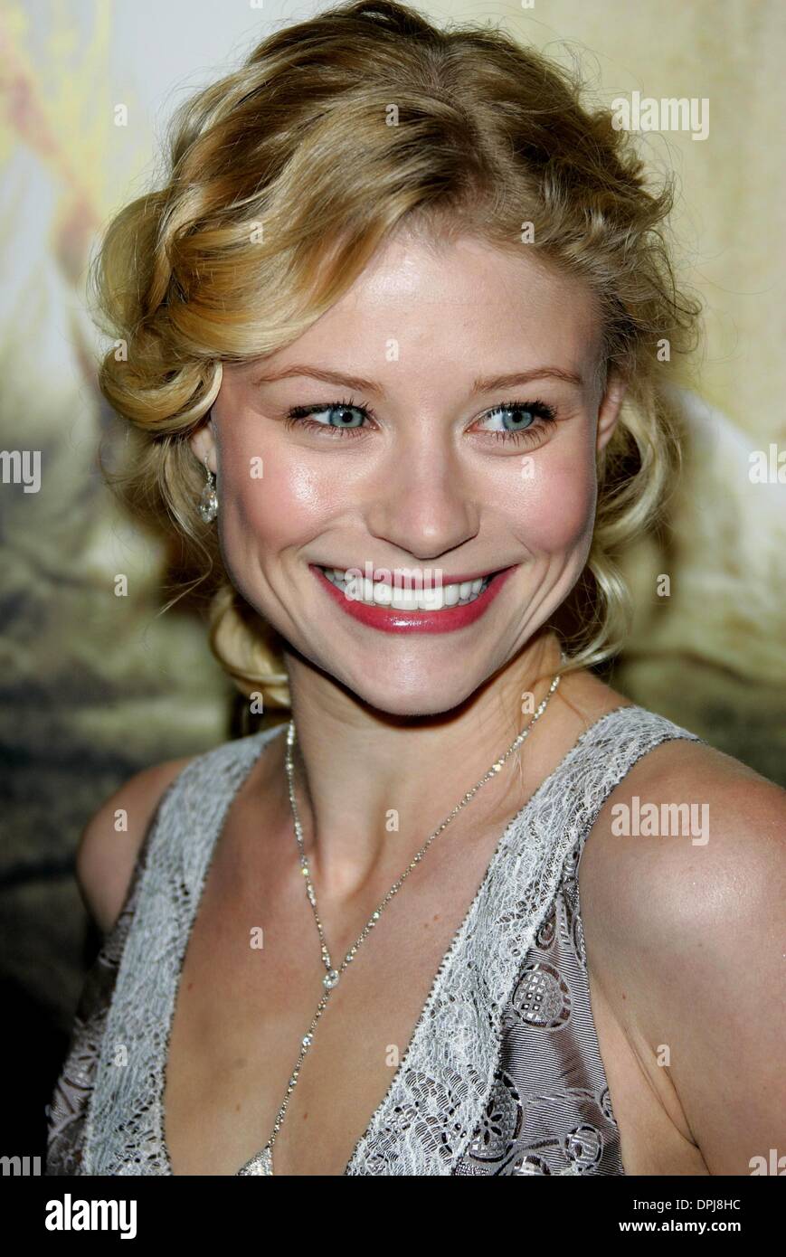Emilie De Ravin Eyes Belle