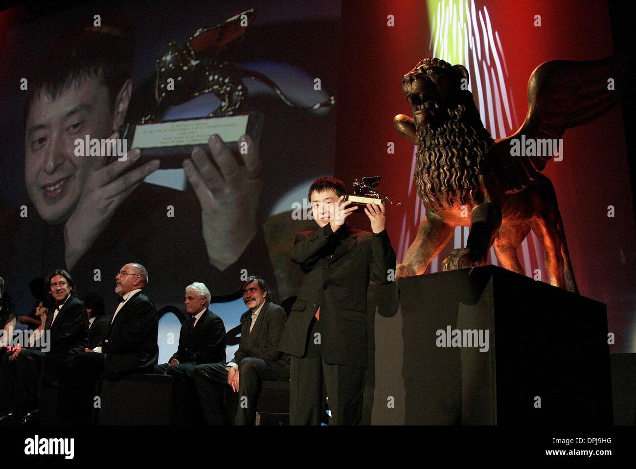 Zhang ke hi-res stock photography and images - Alamy