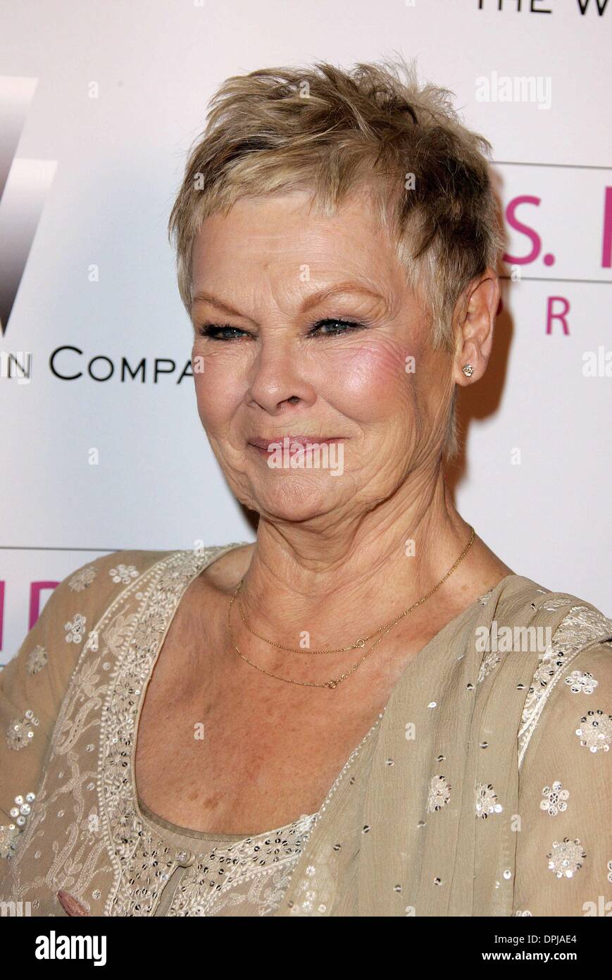 Jan. 18, 2006 - Beverly Hills, LOS ANGELES, USA - DAME JUDI DENCH O.B.E ...
