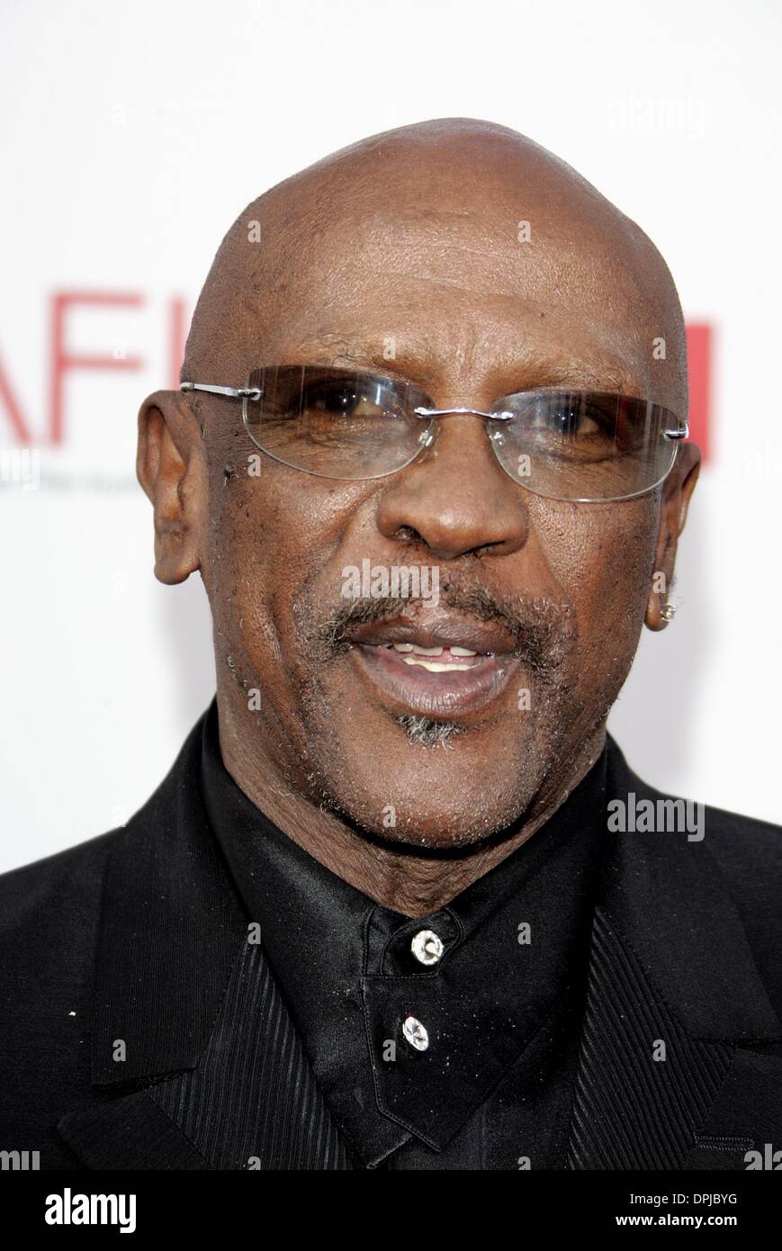 Actor louis gossett jr hi-res stock photography and images - Alamy