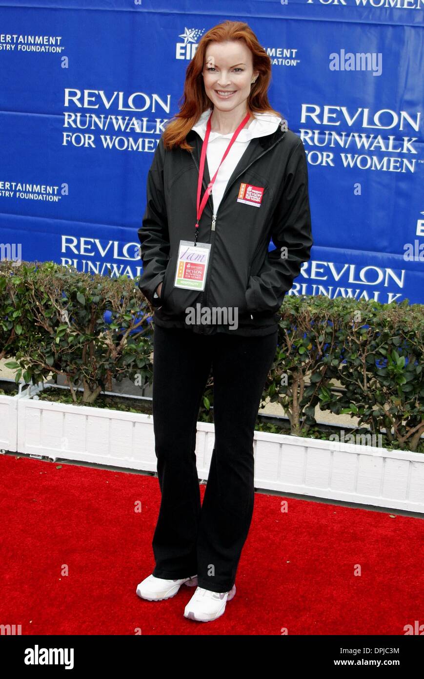 Sept. 6, 2006 - L.A. Memorial Coliseum, LOS ANGELES, USA - MARCIA CROSS ...