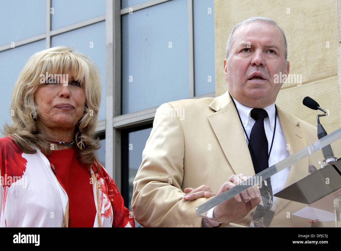 Sept. 6, 2006 - Hollywood, LOS ANGELES, USA - NANCY SINATRA & FRANK ...