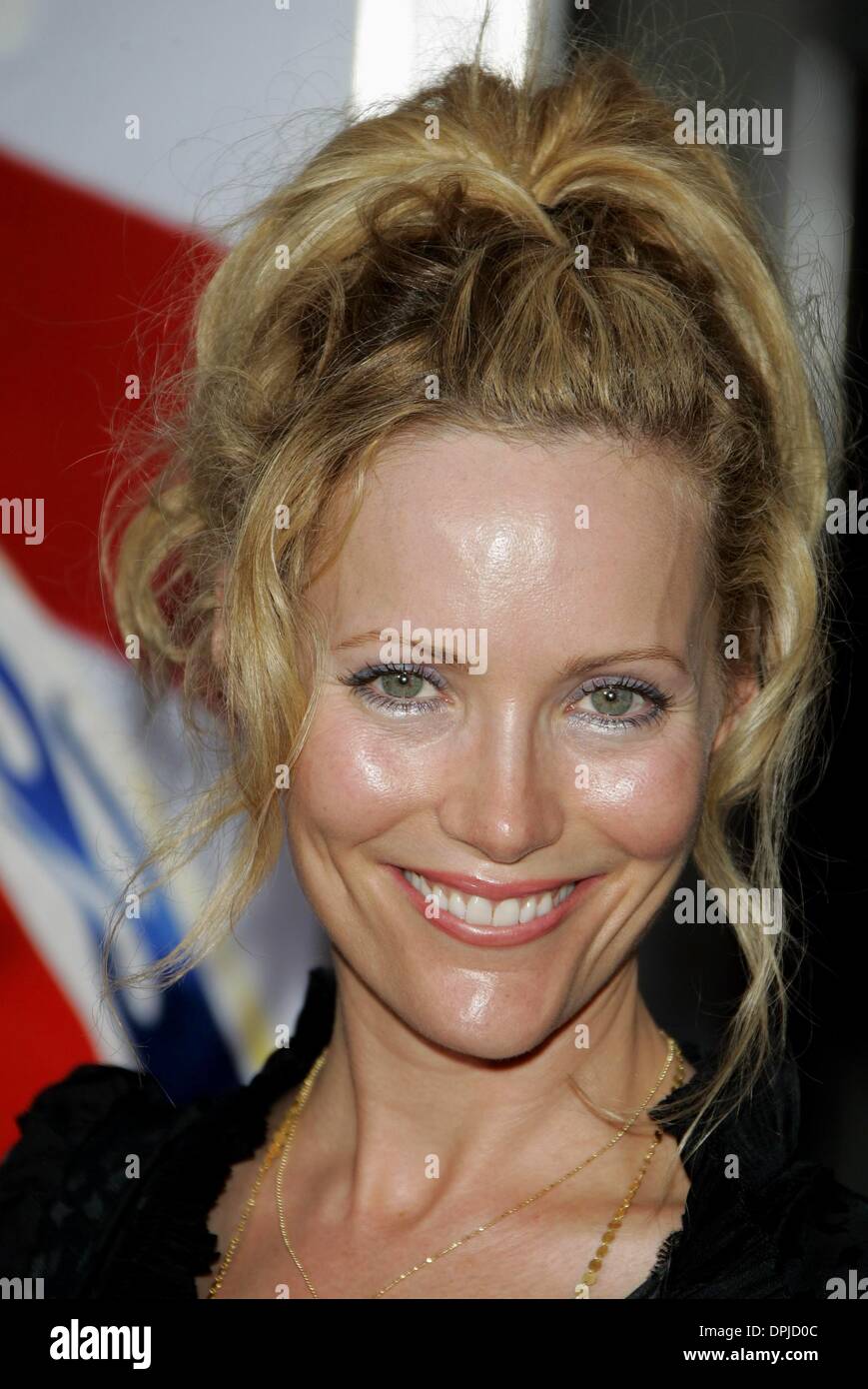 Leslie mann actress hi-res stock photography and images - Alamy