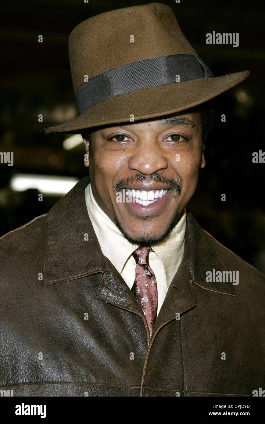 Dec. 5, 2005 - Chinese Theatre, HOLLYWOOD LOS ANGELES, USA - RUSSELL ...