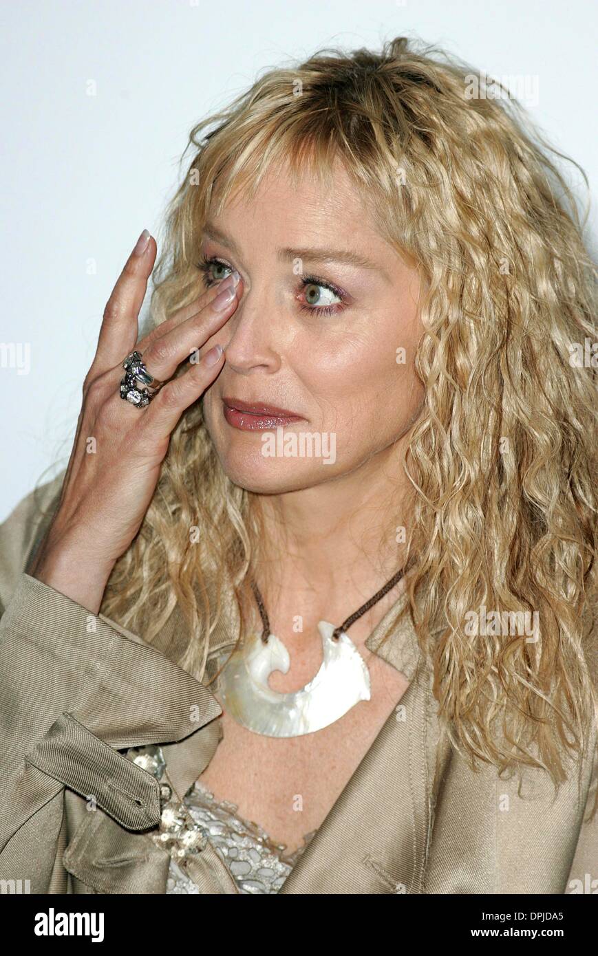 Dec. 5, 2005 - SHARON STONE.ACTRESS.COME TOGETHER NOW.17-Oct-05 ...