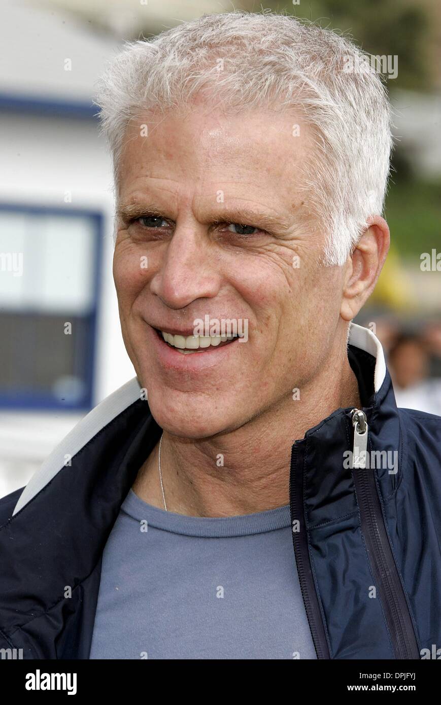 Dec. 27, 2006 - Los Angeles, CALIFORNIA, USA - TED DANSON.ACTOR.PADDLE ...