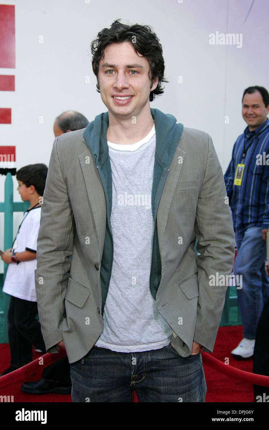 Dec. 5, 2005 - Hollywood, LOS ANGELES, USA - ZACH BRAFF.ACTOR.CHICKEN ...