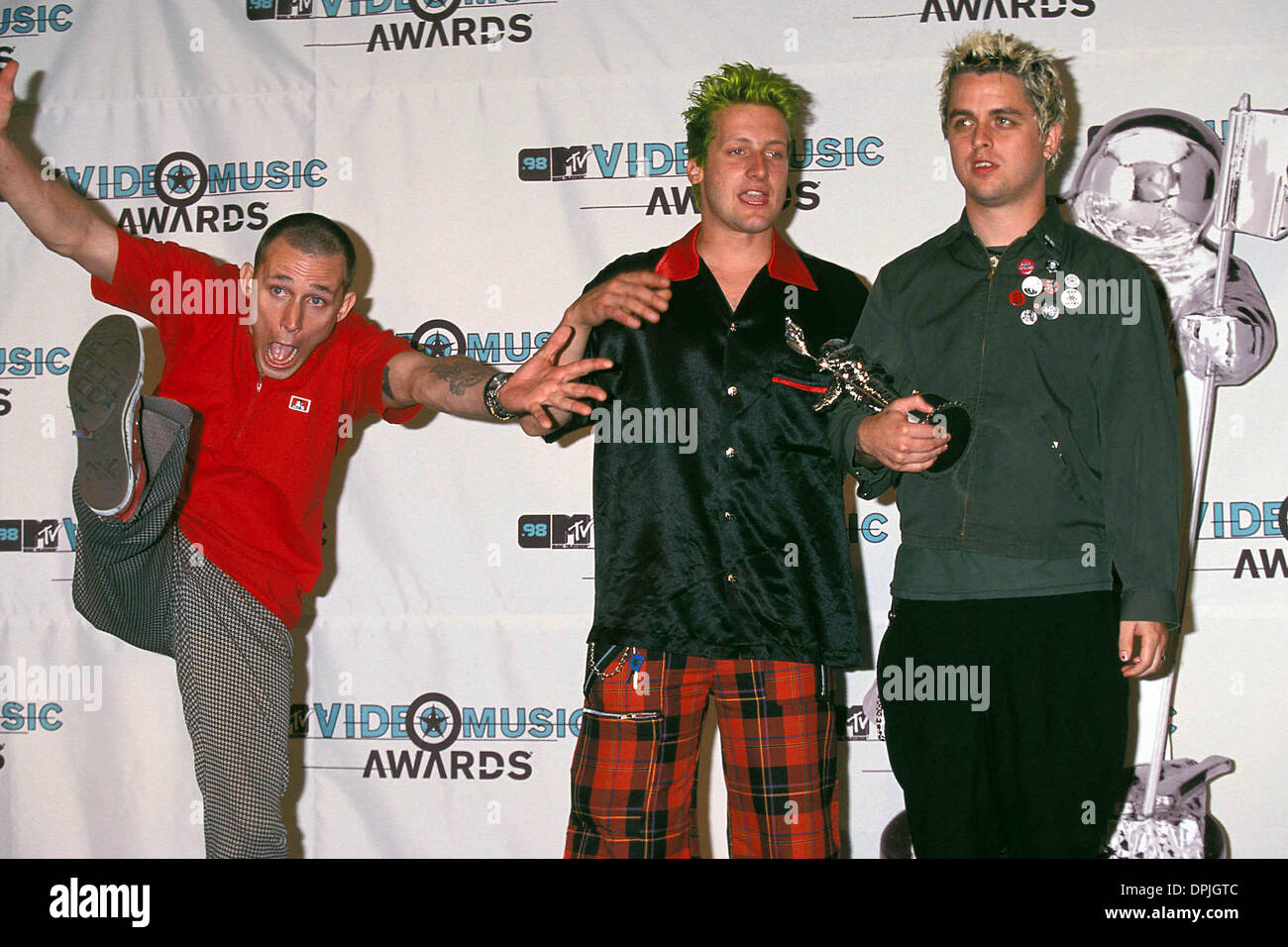 1998 mtv video music awards hi-res stock photography and images - Alamy