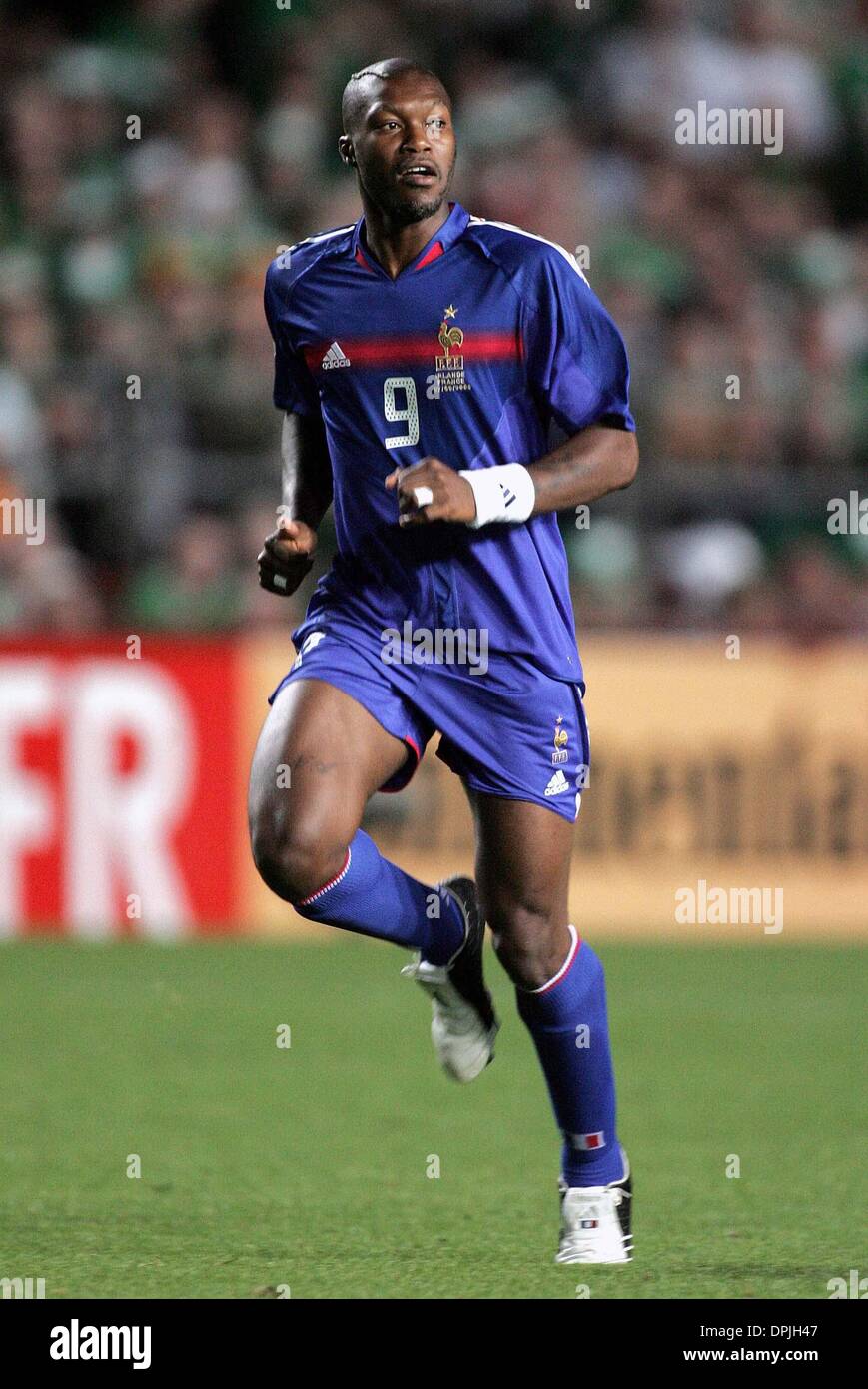 Djibril cisse hi-res stock photography and images - Alamy