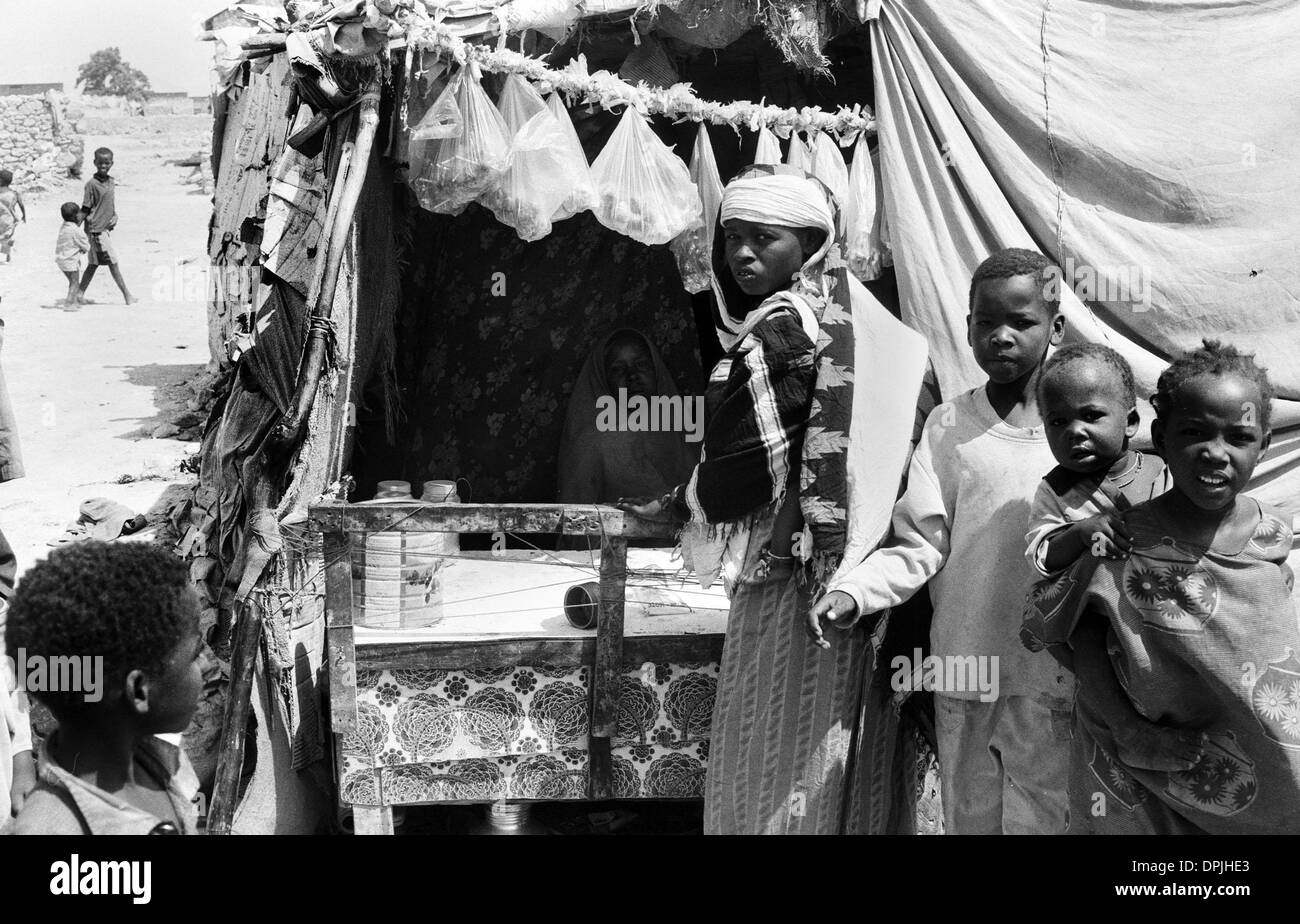 Jun. 01, 2006 - Galkayo, Somalia - Makeshift shop in Bantu displaced ...