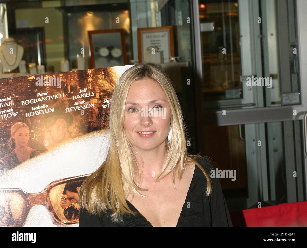 Hope davis infamous hi-res stock photography and images - Alamy