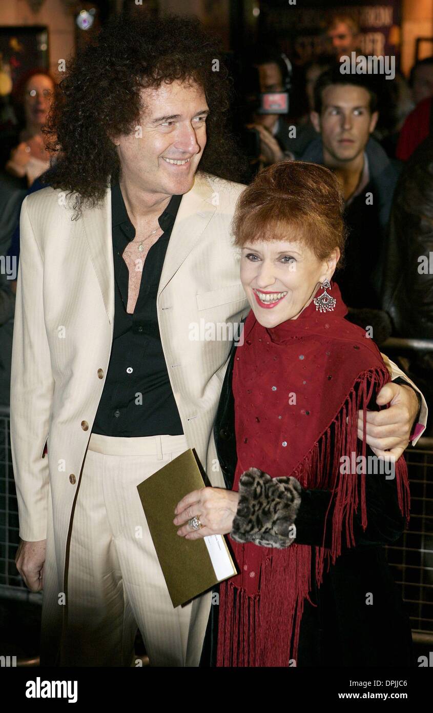 Oct. 17, 2006 - Palace Theatre, LONDON, ENGLAND - BRIAN MAY AND ANITA ...