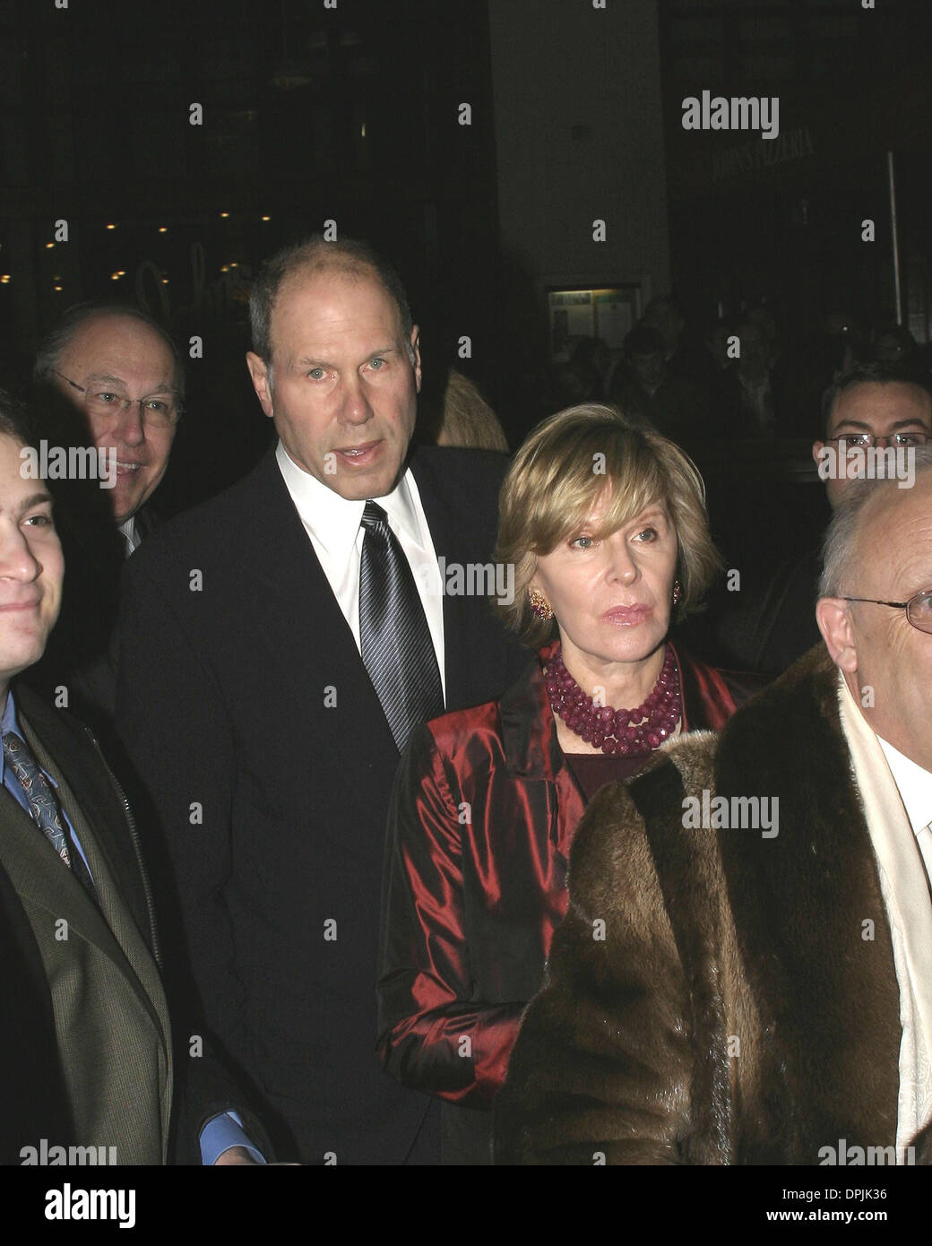 Michael eisner and wife hi-res stock photography and images - Alamy