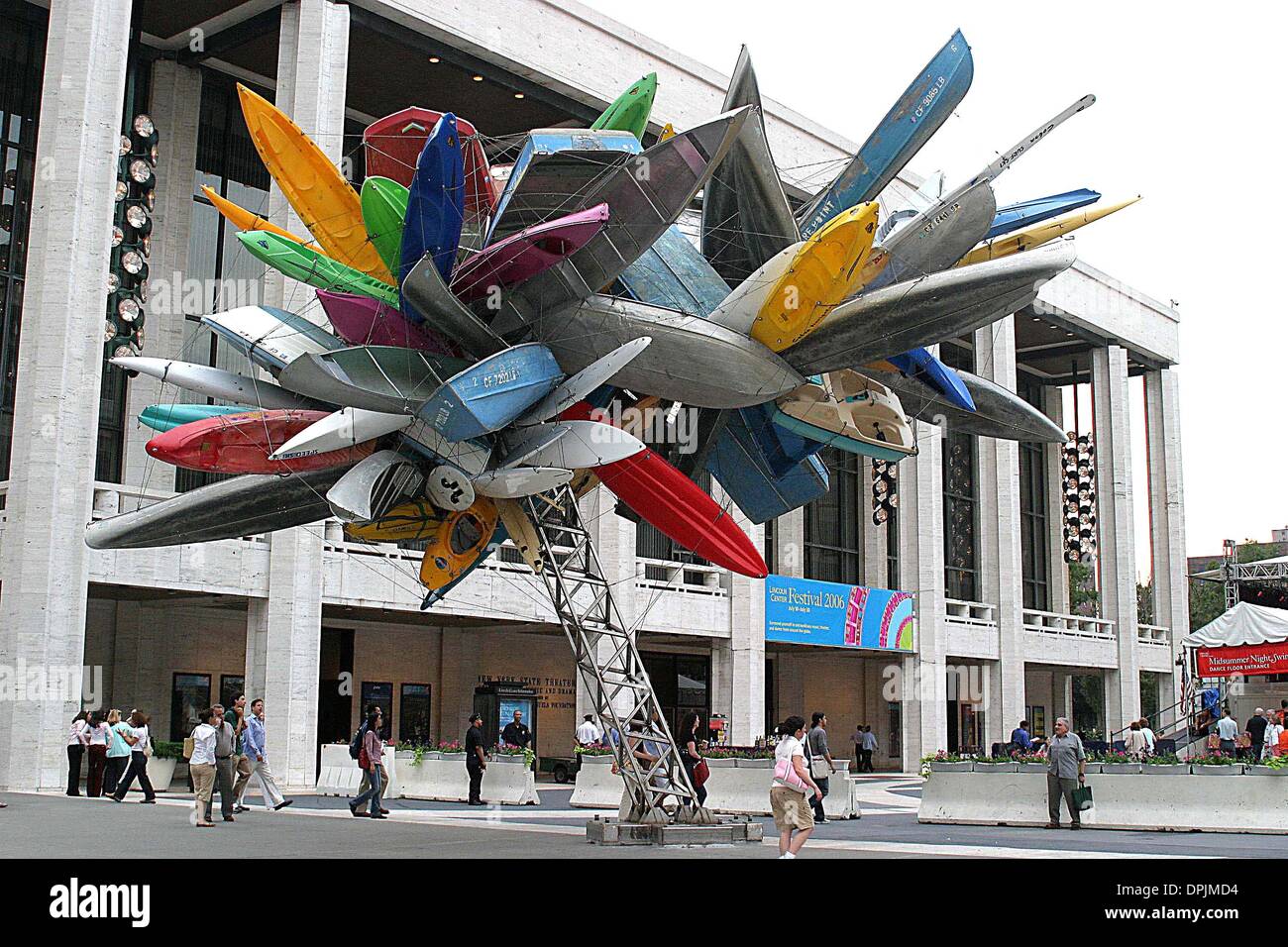 Nancy rubins hi-res stock photography and images - Alamy