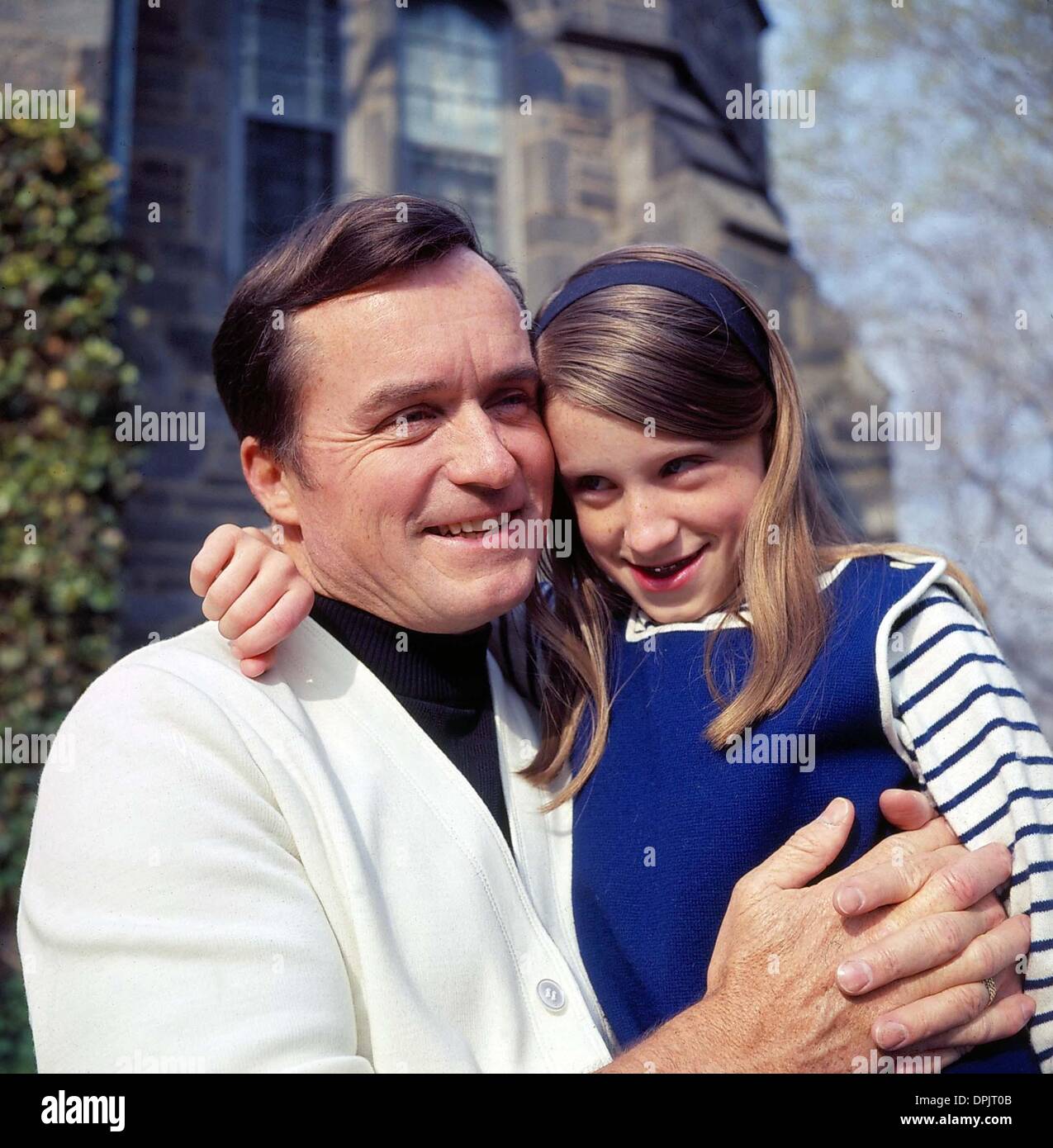 Aug. 11, 2006 - MIKE DOUGLAS WITH HIS DAUGHTER .V8461. TOM CAFFREY ...