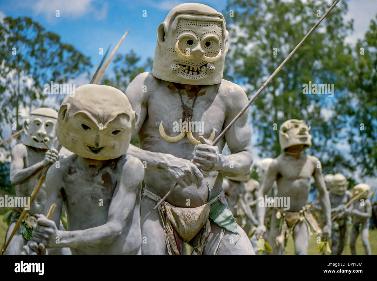 Papua new guinea men clothing hi-res stock photography and images - Alamy