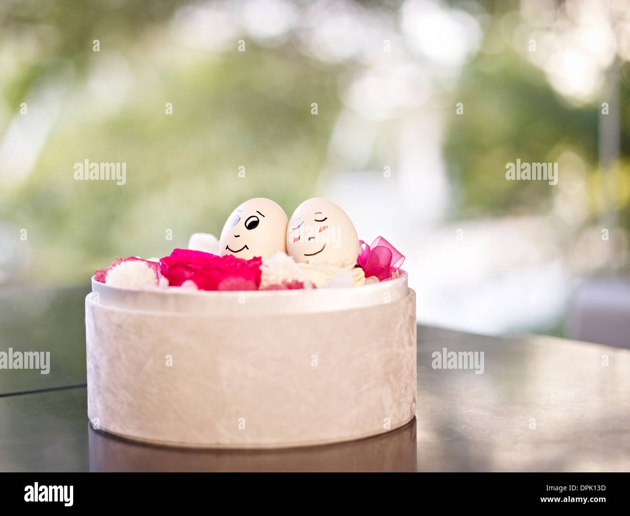 loving egg couple Stock Photo - Alamy