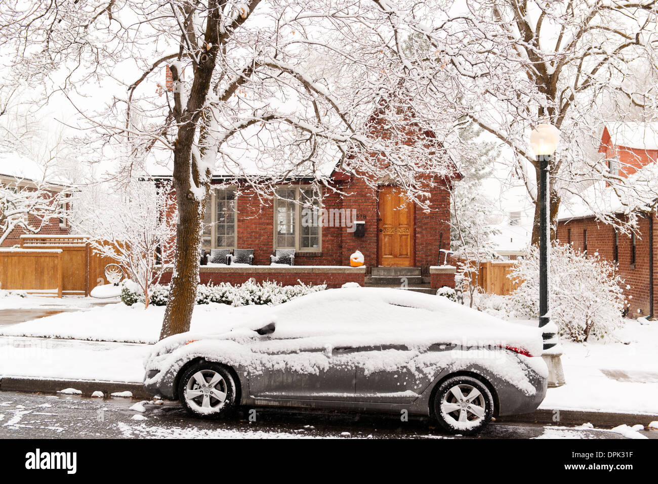 Car frost house hi-res stock photography and images - Alamy