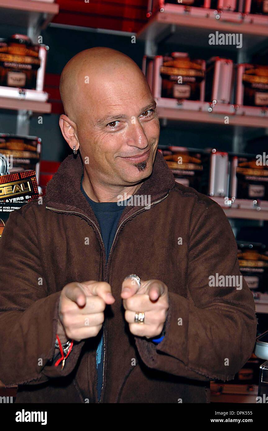 Sept. 28, 2006 - K50049AR.DEAL OR NO DEAL BOARD GAME LAUNCH WAS HELD AT ...