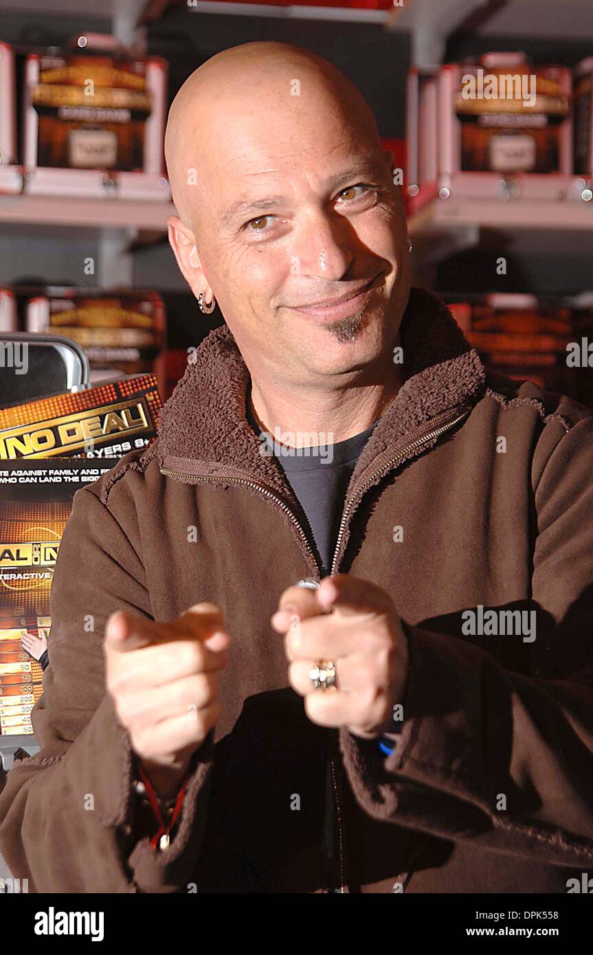 Sept. 28, 2006 - K50049AR.DEAL OR NO DEAL BOARD GAME LAUNCH WAS HELD AT ...