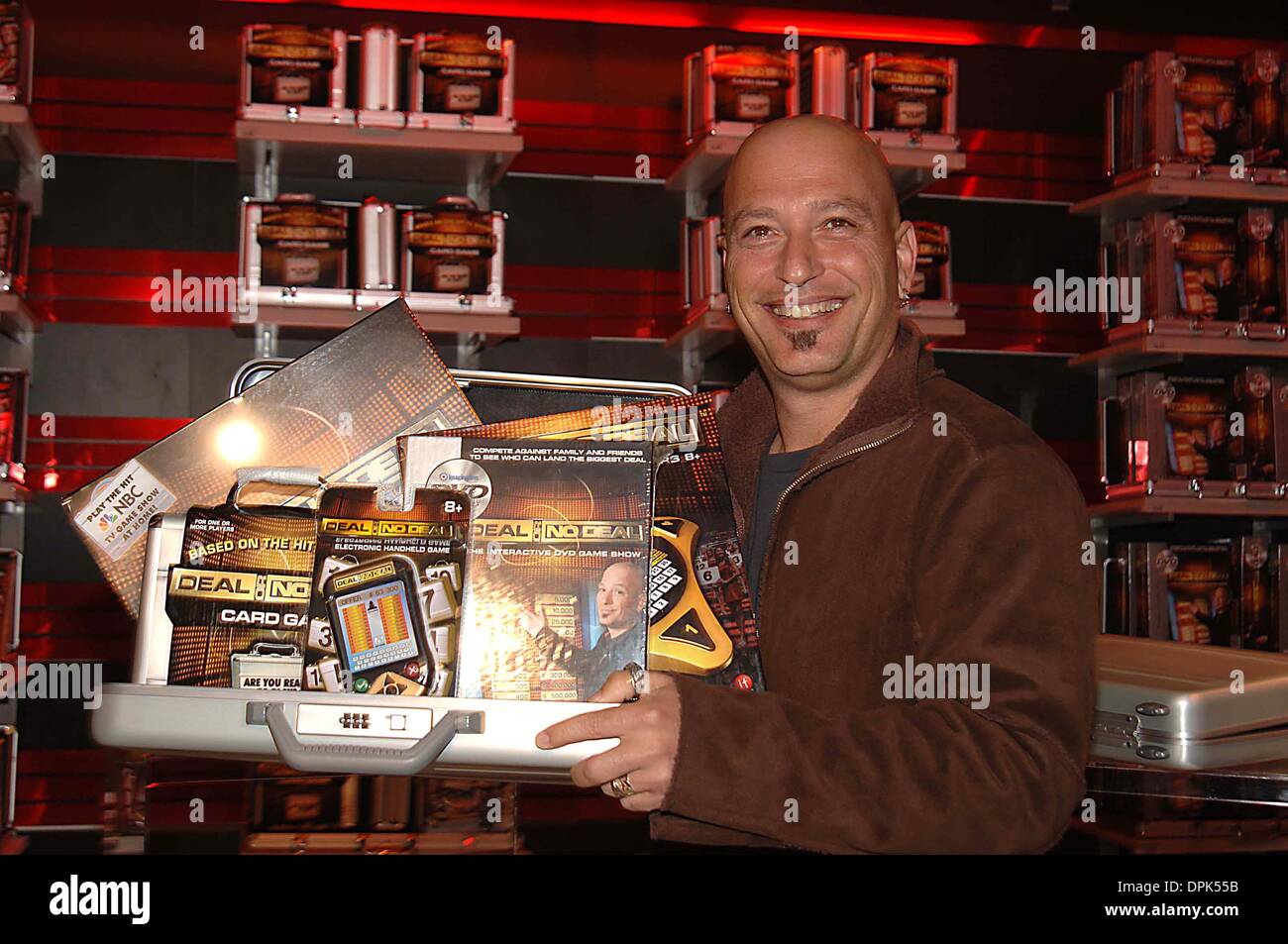 Sept. 28, 2006 - K50049AR.DEAL OR NO DEAL BOARD GAME LAUNCH WAS HELD AT ...