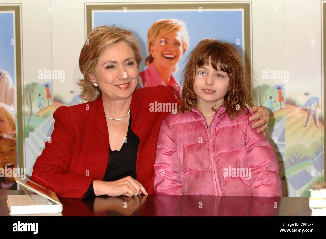 It takes a village hillary clinton hi-res stock photography and images ...