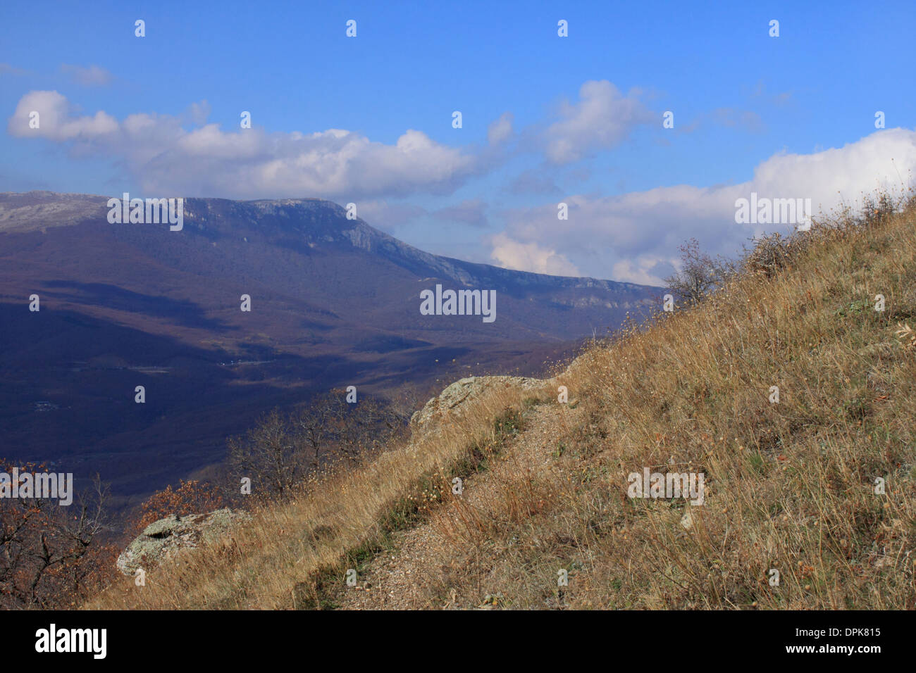 Path in mountains hi-res stock photography and images - Alamy