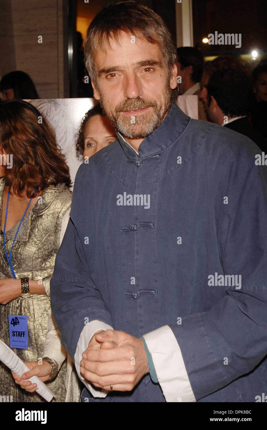 Sept 30 queen hi-res stock photography and images - Alamy