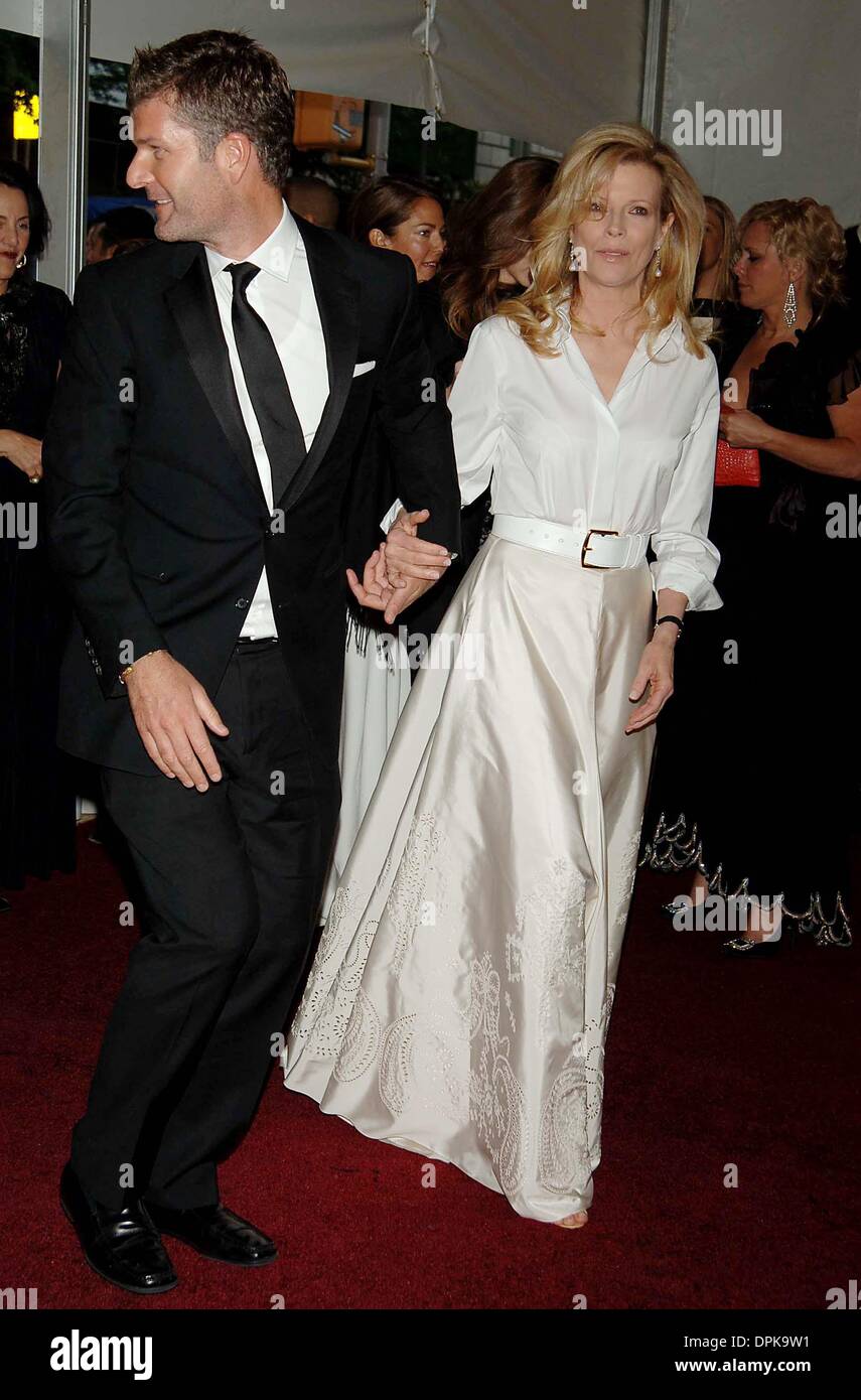 May 2, 2006 - New York, New York, USA - Metropolitan Museum's Costume ...