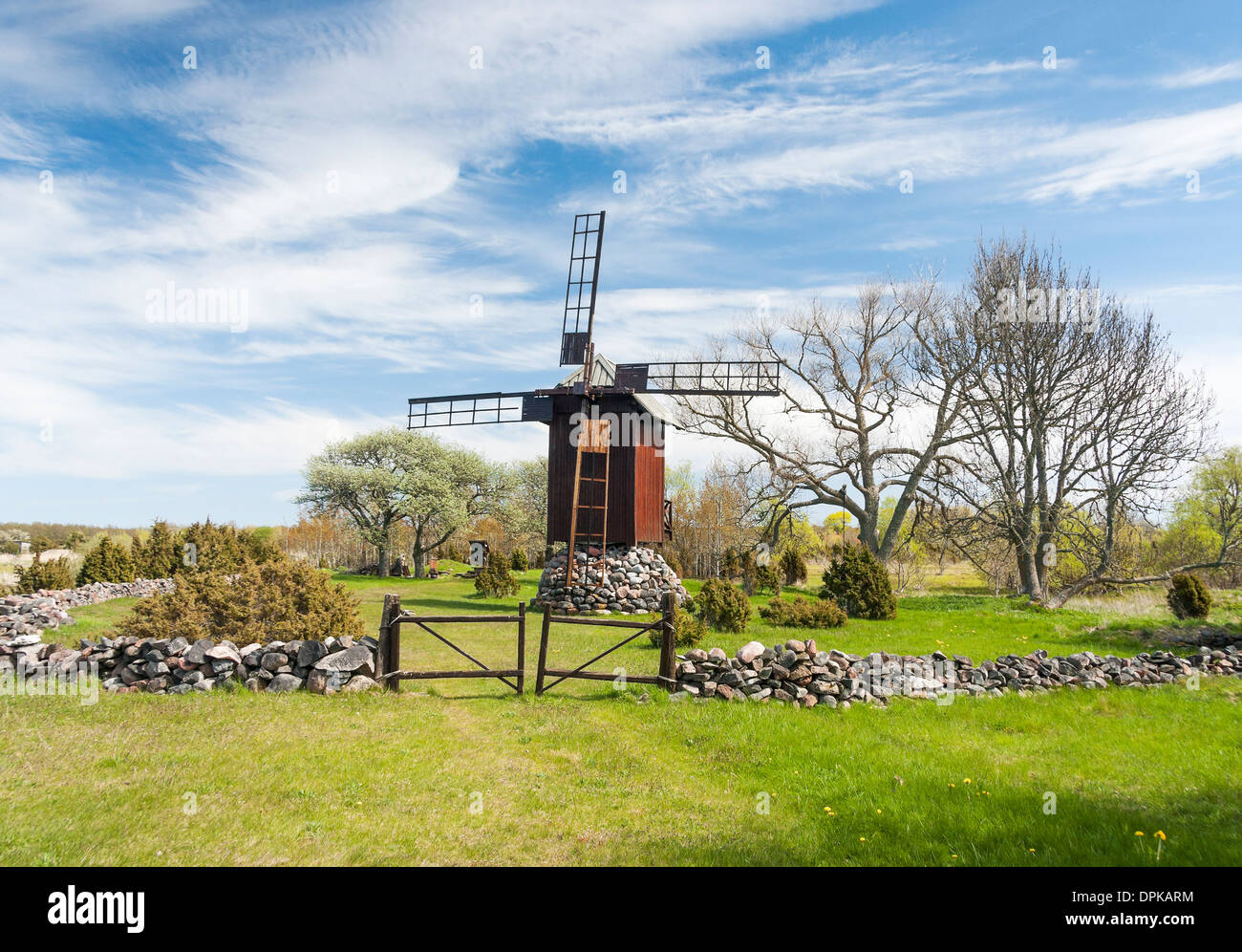 Windmill garden hi-res stock photography and images - Alamy