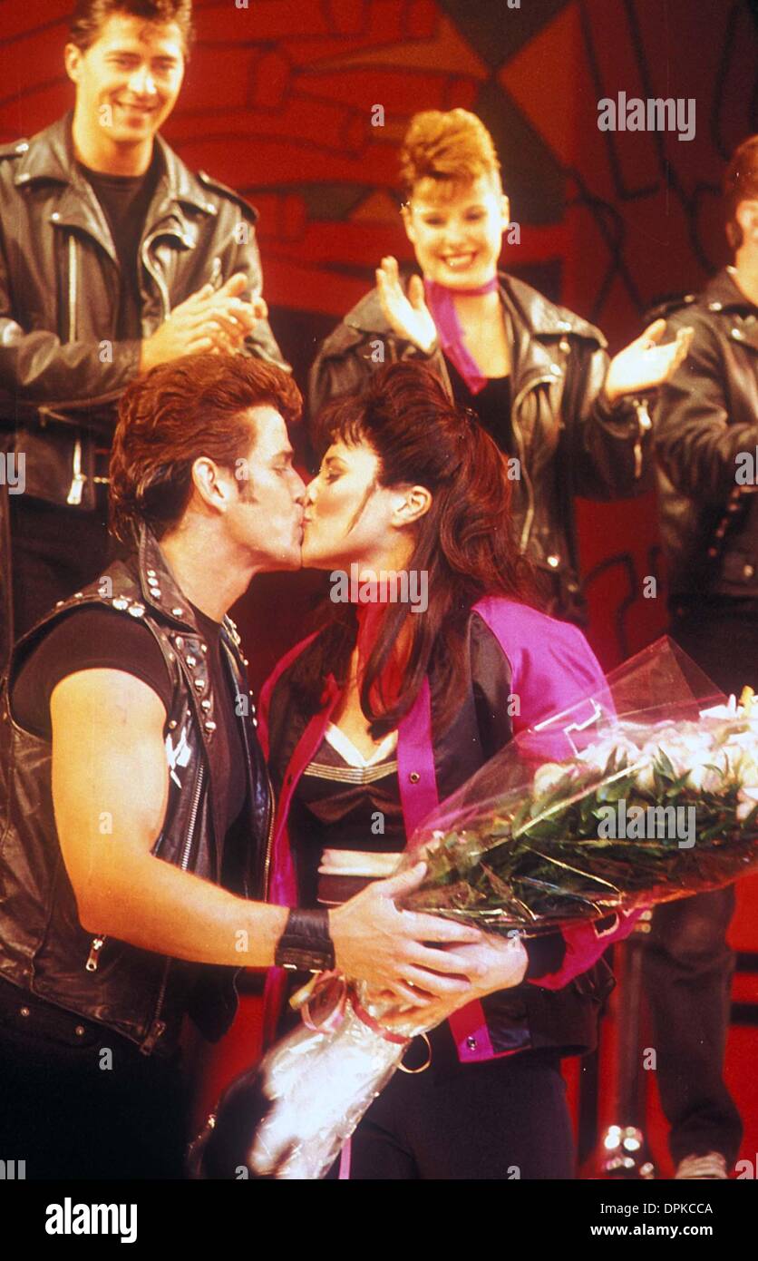 Lucy lawless 1997 hi-res stock photography and images - Alamy