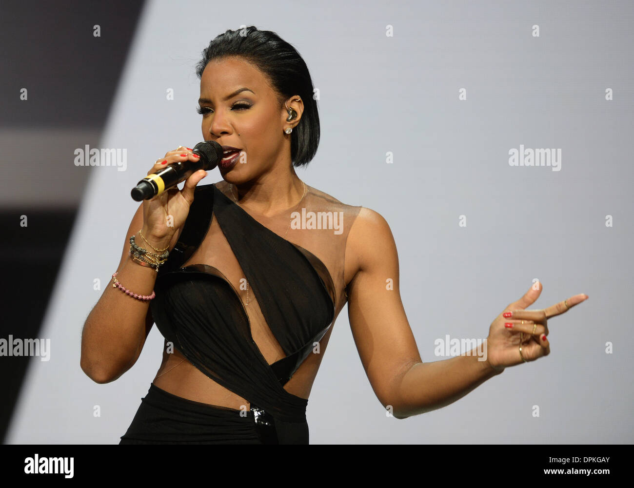 Detroit, USA. 12th Jan, 2014. Singer Kelly Rowland performs during the ...