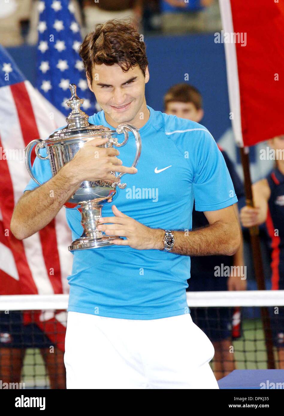 Sept. 11, 2006 - New York, New York, USA - Roger Federer wins the Men's ...