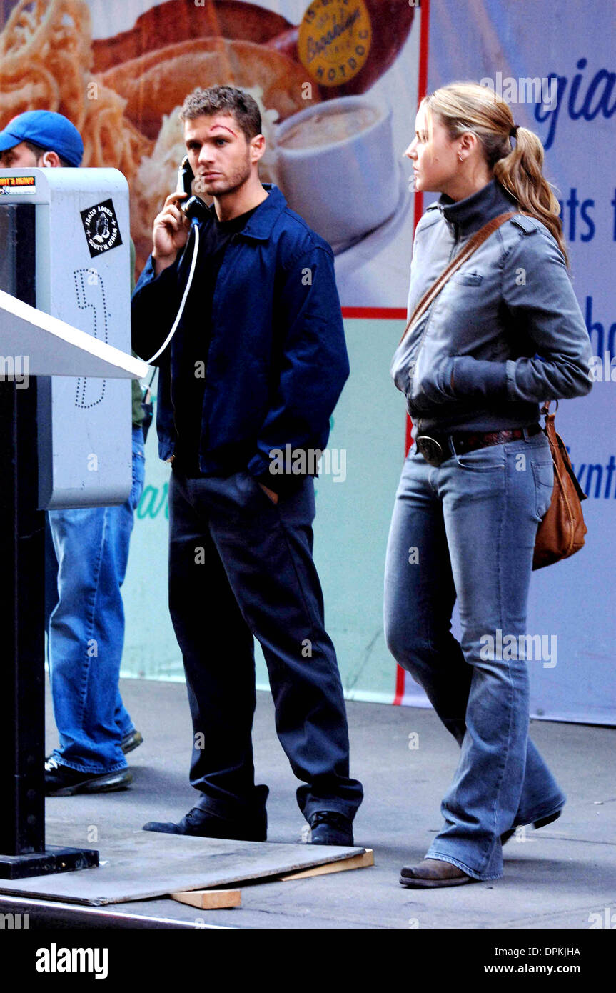 Oct. 13, 2006 - New York, New York, USA - K50215AR.Ryan Phillippe on ...
