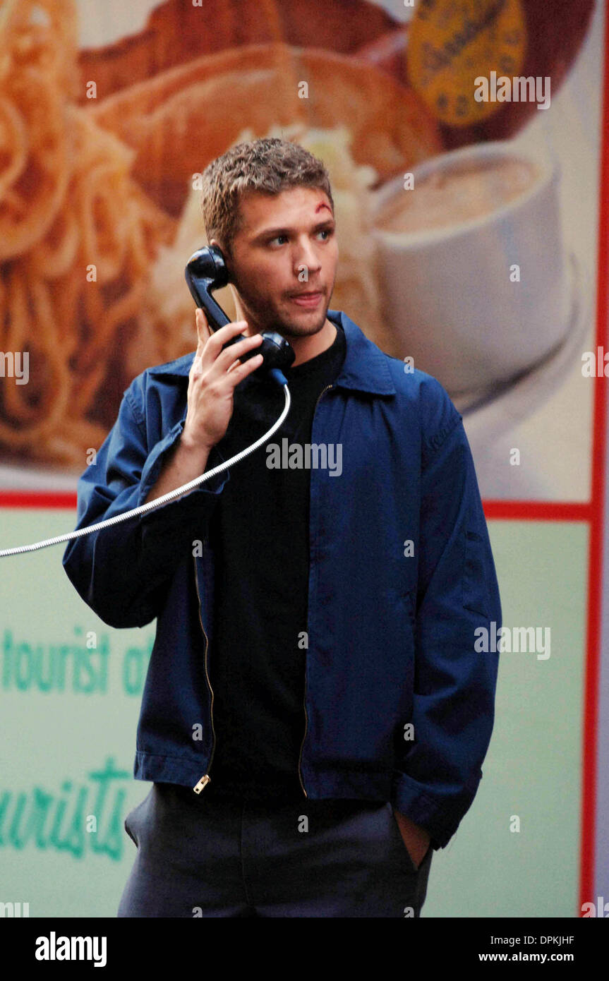 Oct. 13, 2006 - New York, New York, USA - K50215AR.Ryan Phillippe on ...