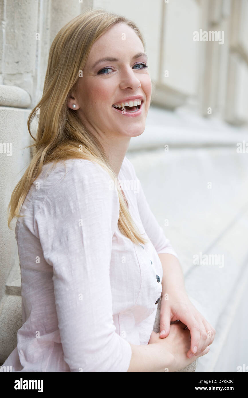 30 blonde body hi-res stock photography and images - Alamy