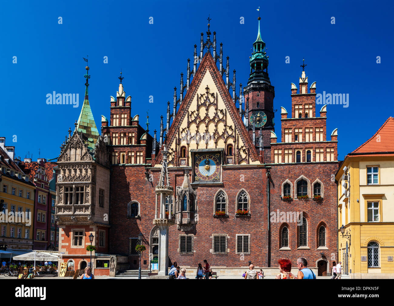 Neo gothic architecture hi-res stock photography and images - Alamy