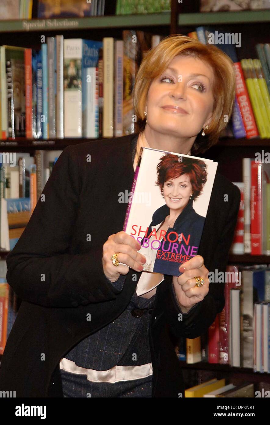 Oct. 25, 2006 - New York, New York, USA - Sharon Osbourne promotes her ...