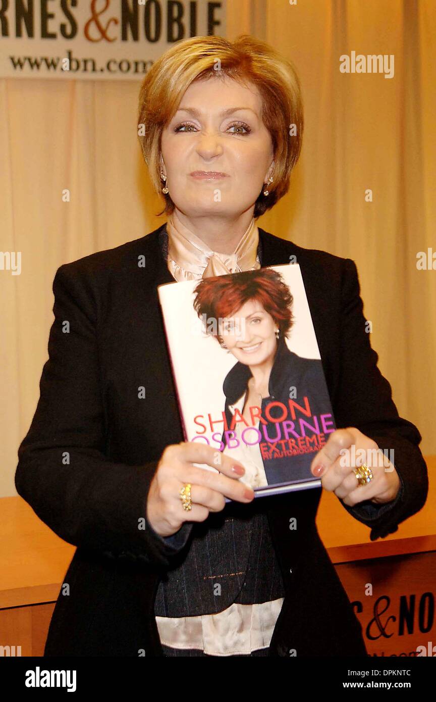 Oct. 25, 2006 - New York, New York, USA - Sharon Osbourne promotes her ...