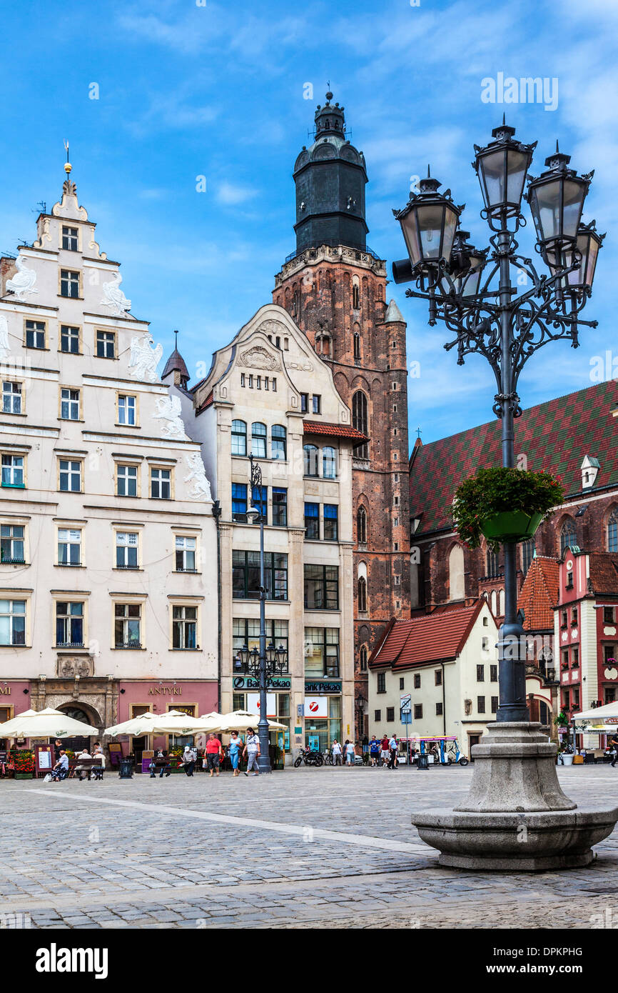 Medieval houses in Wroclaw's old town Market Square or Rynek with the ...