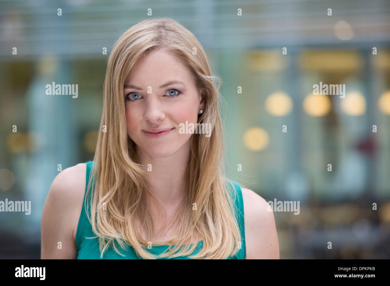 Young smiling hi-res stock photography and images - Alamy