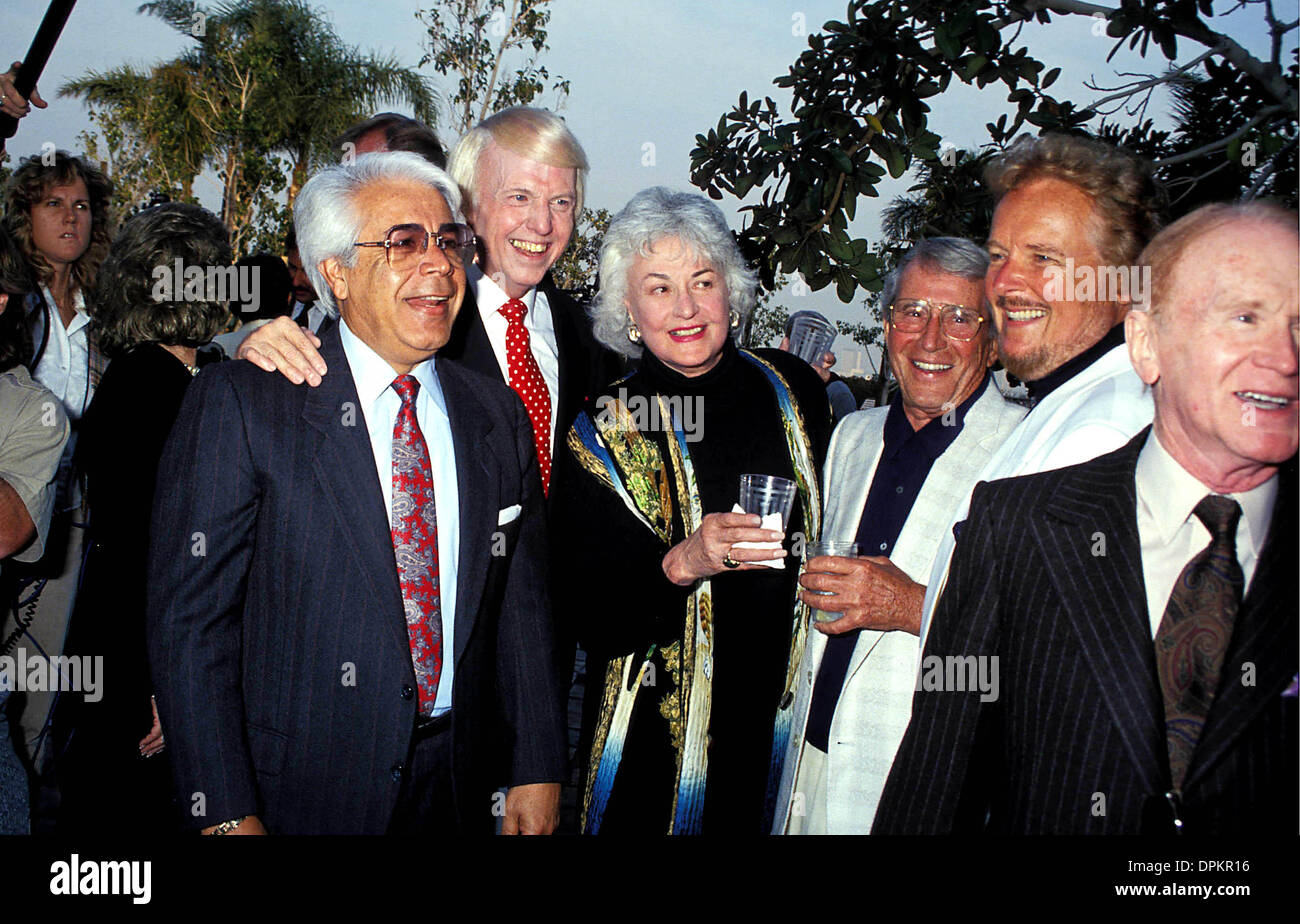 Jan. 5, 2006 - Jerry Vale, Wally George, Bea Arthur, Perry Cuomo,.John ...