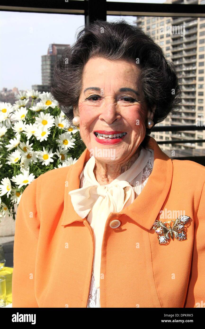 Vicki Lumley's Instagram, Twitter & Facebook on IDCrawl