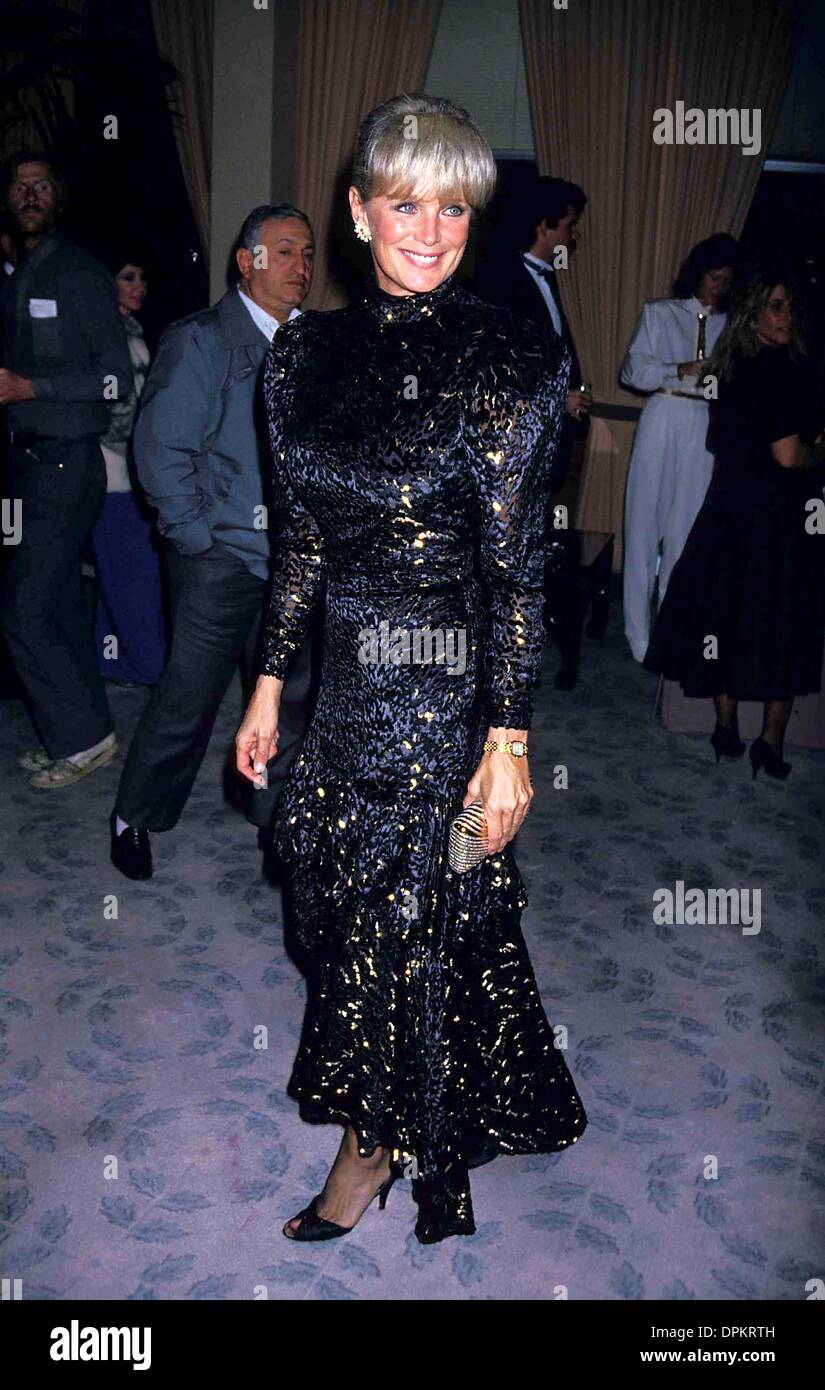 Mar. 30, 2006 - LINDA EVANS. BILL HOLZ - MICHELSON - LINDAEVANSRETRO ...