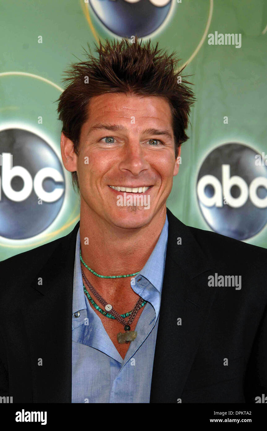 May 17, 2006 - New York, New York, USA - K47884AR .ABC UPFRONT AT ...