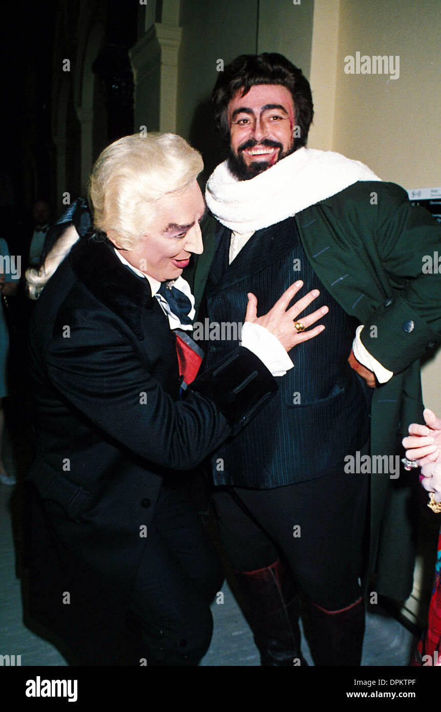 Pavarotti images hi-res stock photography and images - Alamy