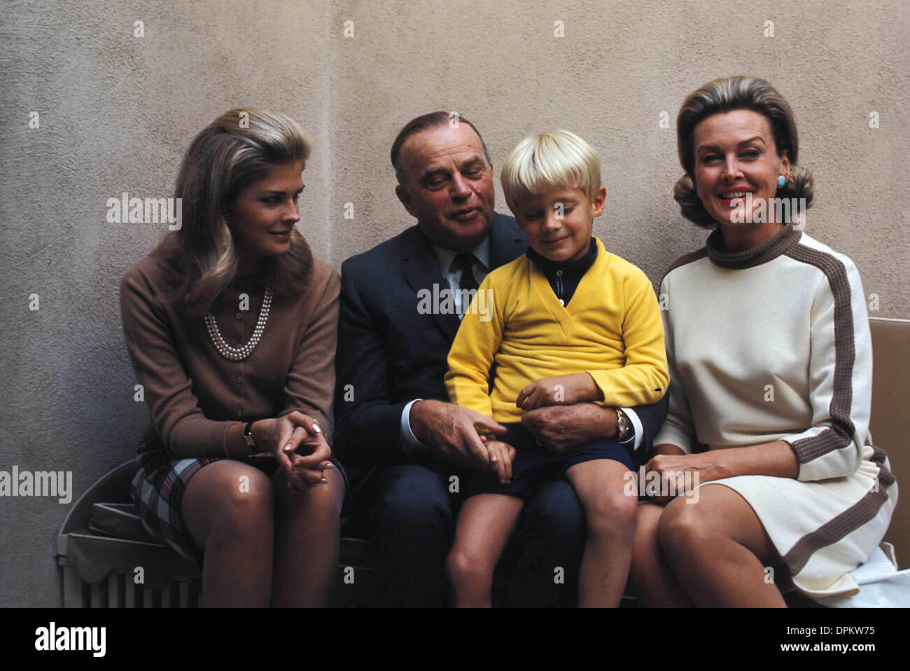 Candice bergen and edgar bergen hi-res stock photography and images - Alamy